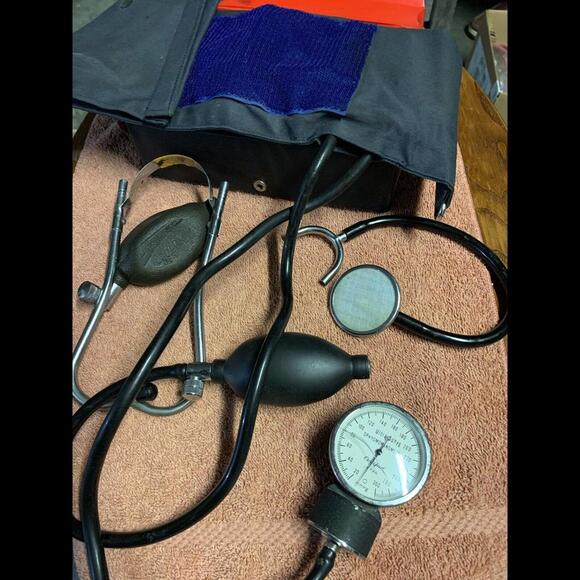 Bath & Body | Vintage Sphygmomanometer Made In Japan Blood Pressure ...
